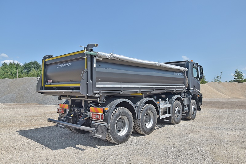 First Iveco T-Way with KH-KIPPER body! - KH-KIPPER